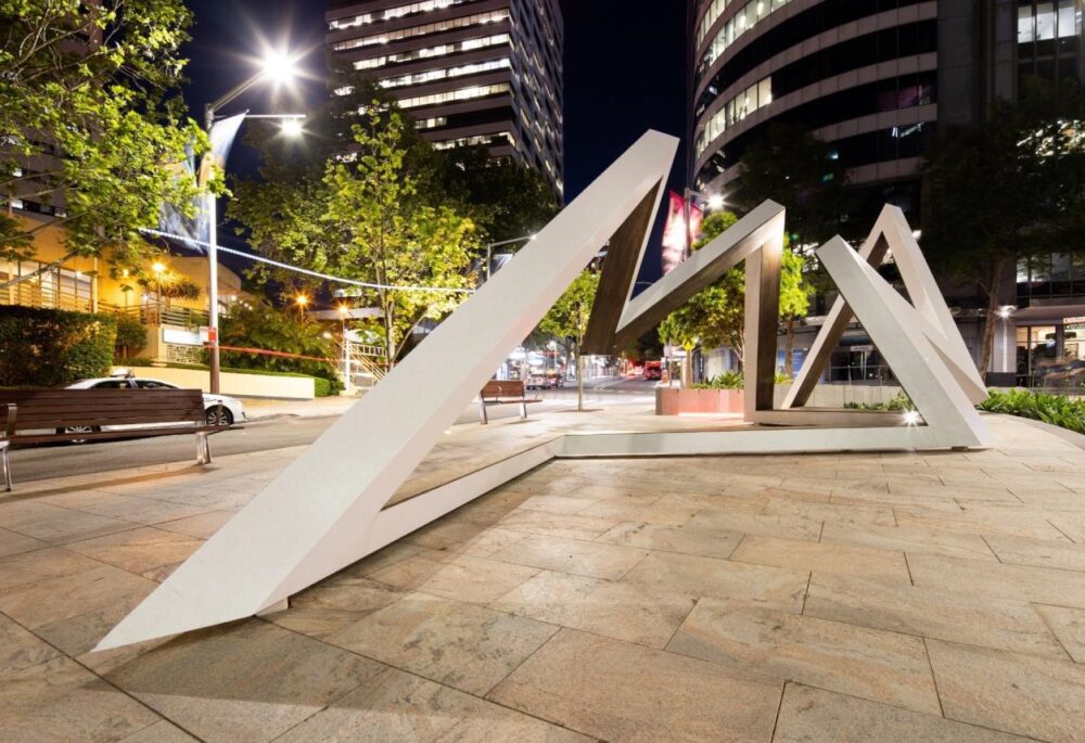 Benefits of Stainless Steel in Street Furniture - StraBe
